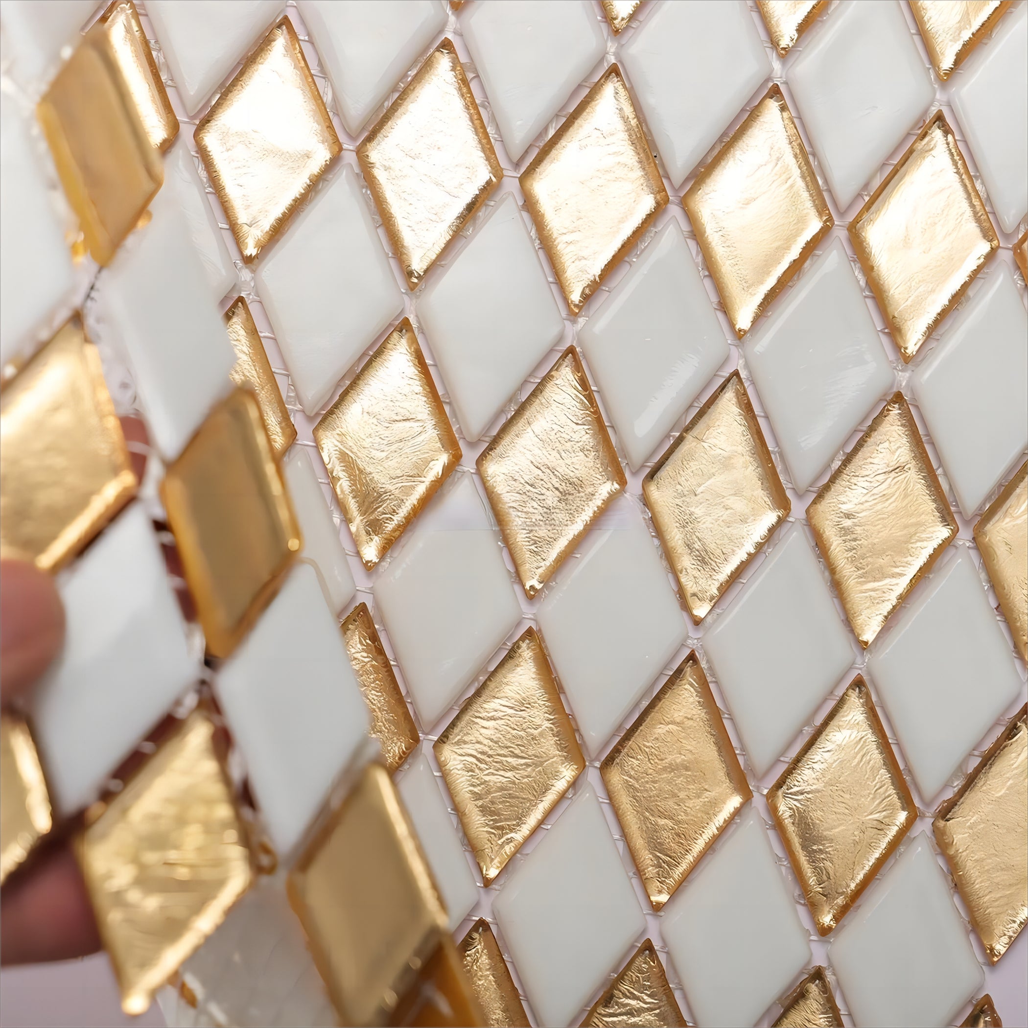 Luxury Gold White Checkerboard Diamond Glass Mosaic Tile for Kitchen B ...